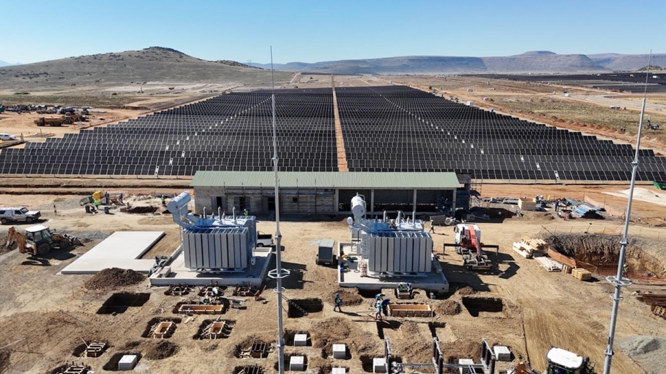 Koruson 2 Umsobomvu Wind & Solar Farm | Hytera MD625 Repeater Installa ...